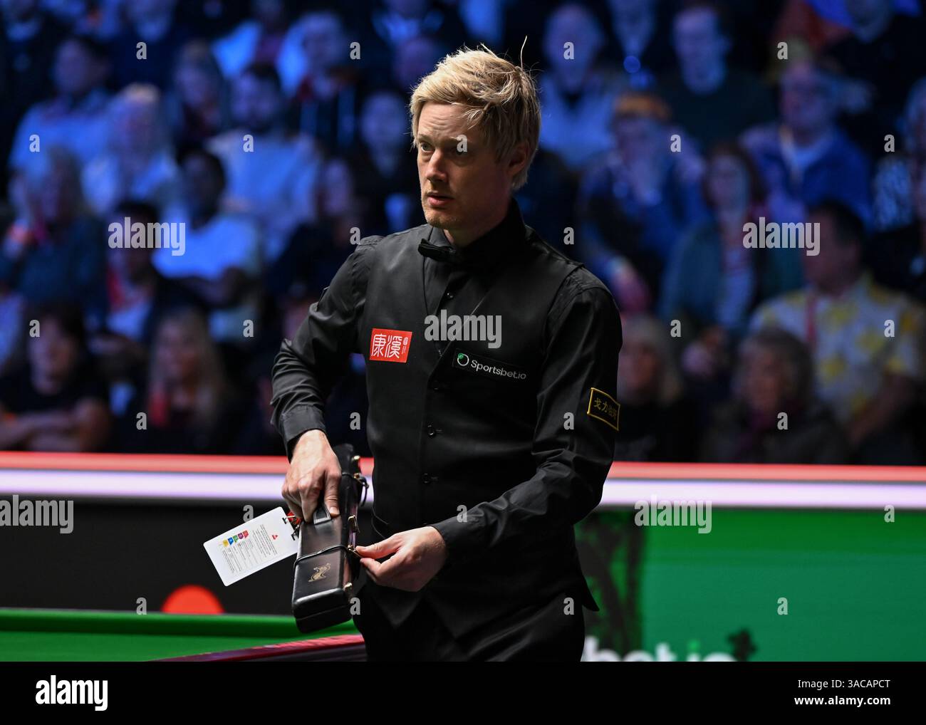 Neil robertson v mark selby hi-res stock photography and images - Alamy