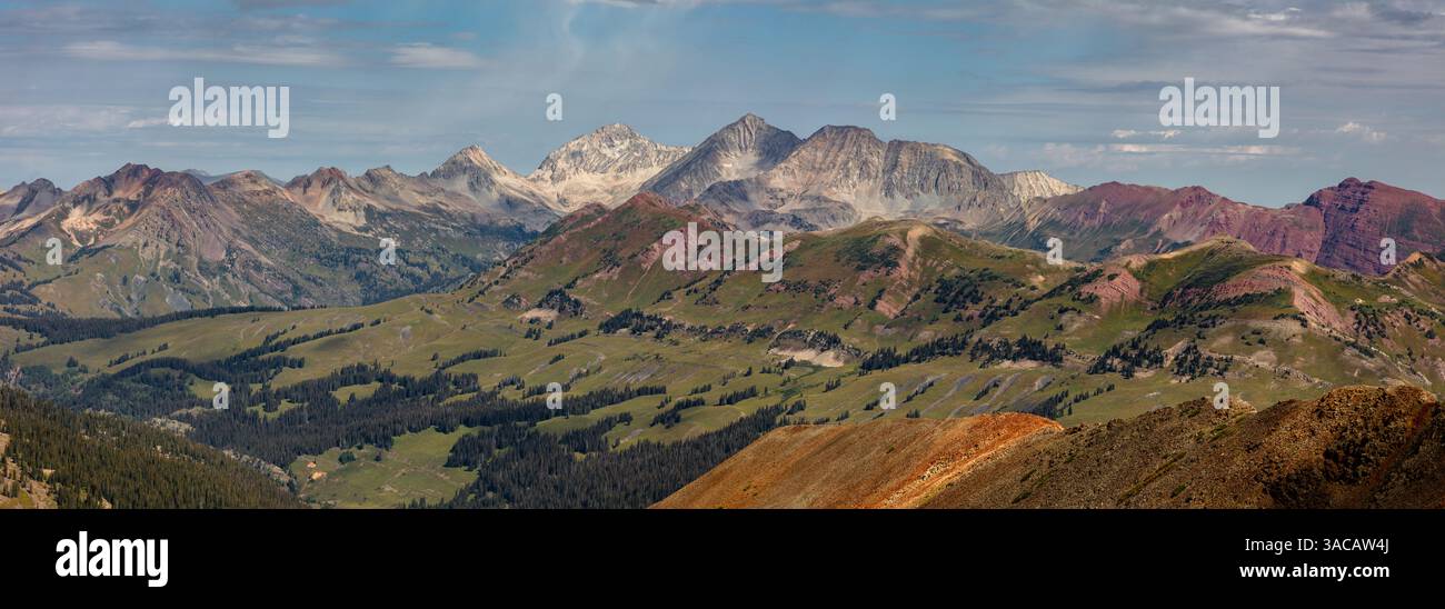 Elk range 14er snowmass mountain hi-res stock photography and images ...