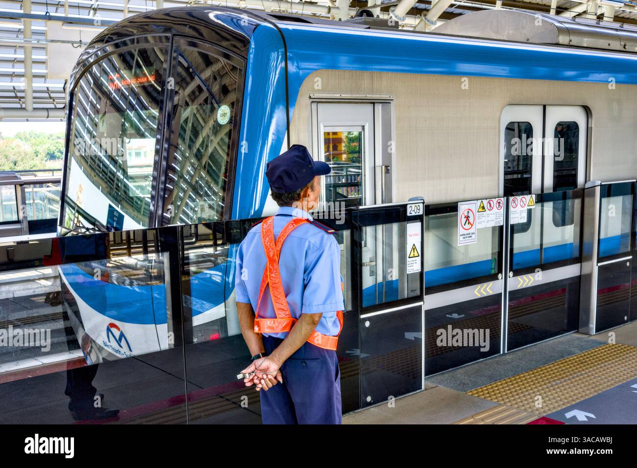 Newly Opened Ho Chi Minh City Metro Line 1, Total Length 19.7 Km With 14 Stations Running From ...
