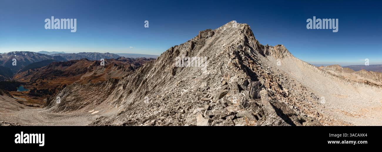 Elk range 14er snowmass mountain hi-res stock photography and images ...