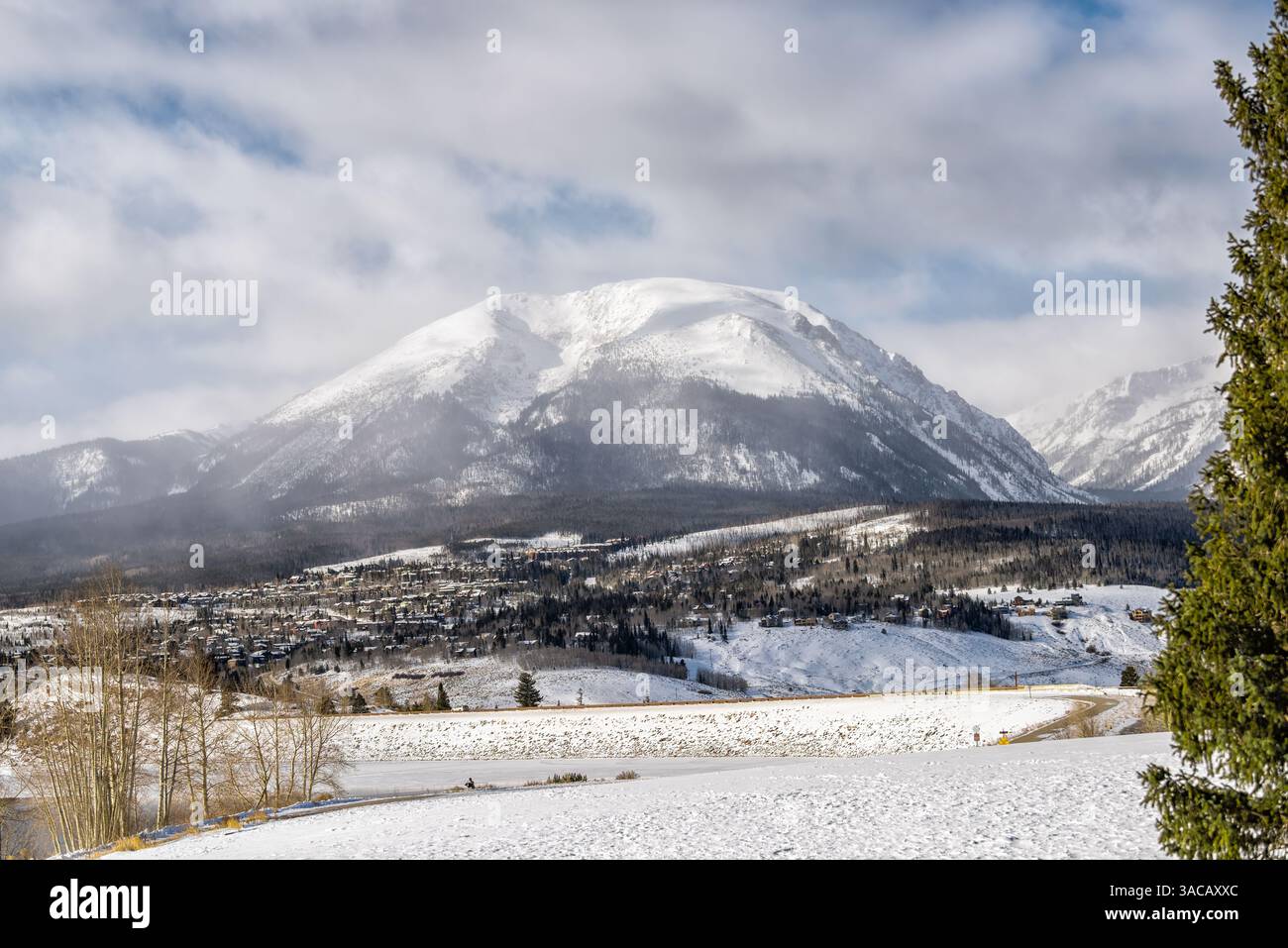 Buffalo mountain summit county hi-res stock photography and images - Alamy