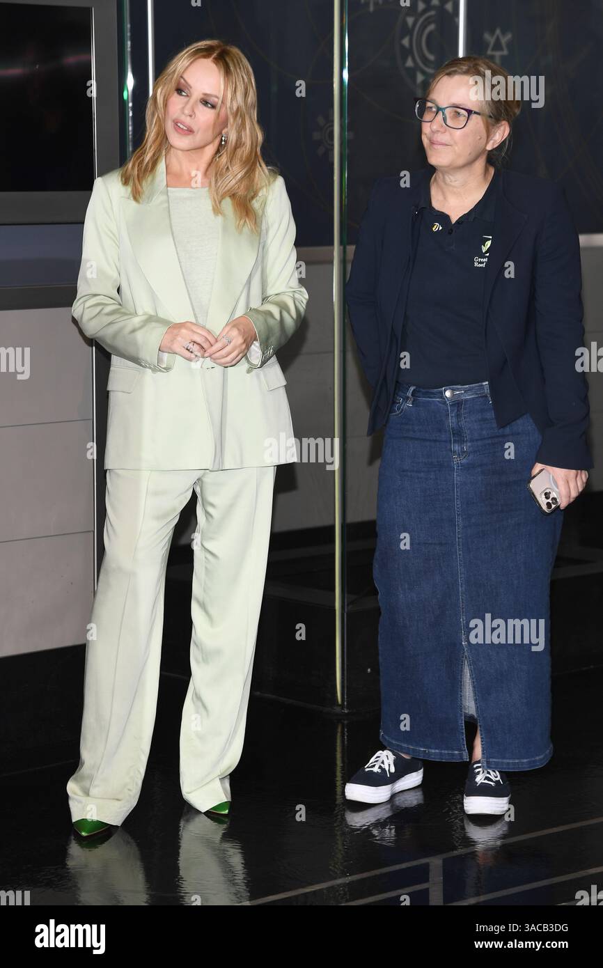 (L-R) Singer Kylie Minogue and Theresa Fyffe of the Great Barrier Reef ...