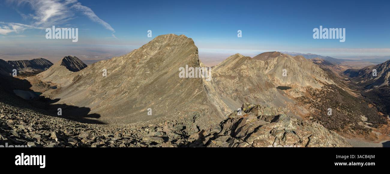 Colorado 14er Ellingwood Point (14,057') in the Sangre De Cristo Range ...