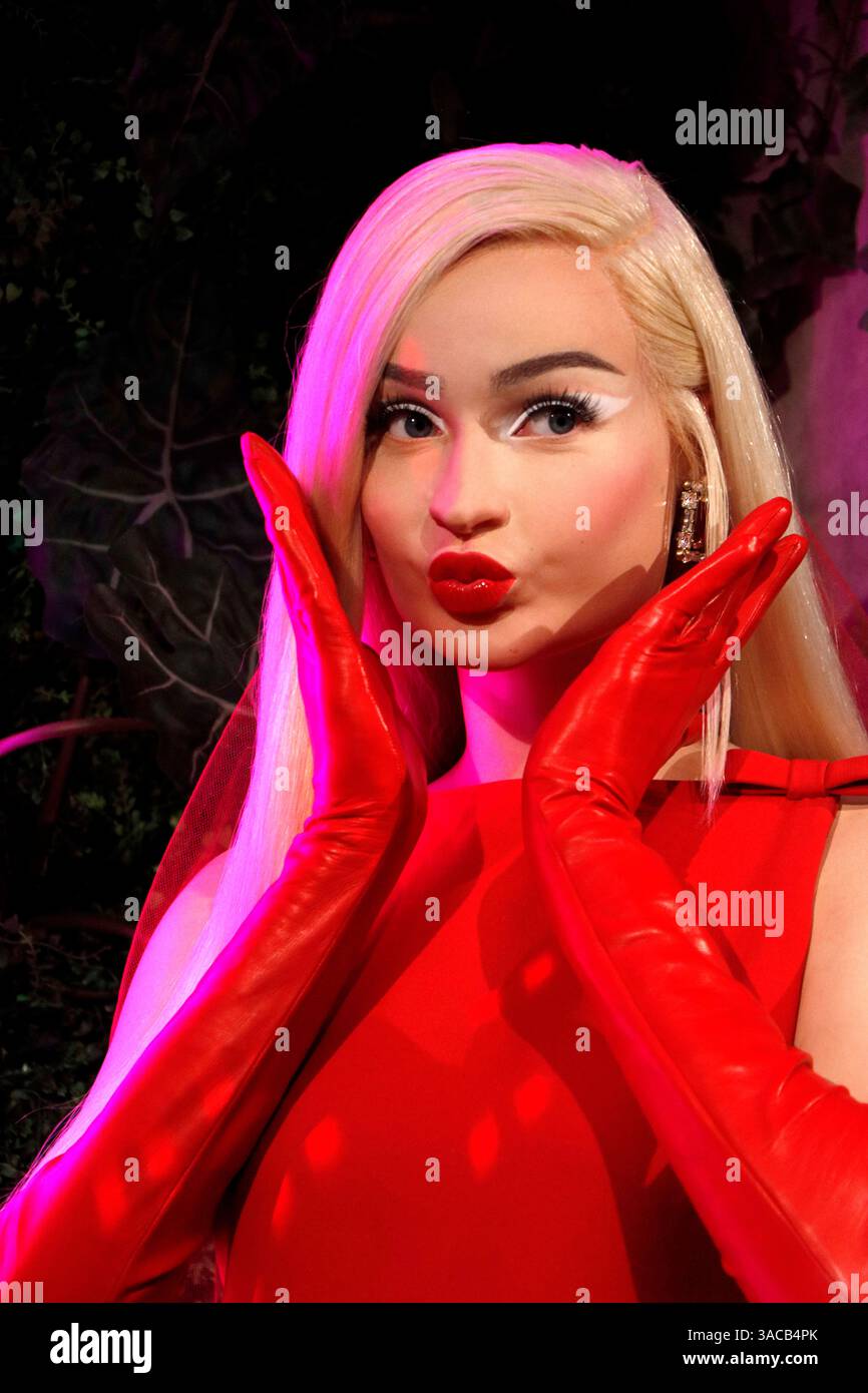 Kim Petra Wachsfigur bei der Einweihung des neuen Themenbereich Berlin Vibes und seiner ...