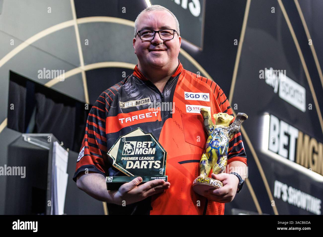 Berlin, Germany. 03rd Apr, 2025. Darts: Premier League, Matchday in ...