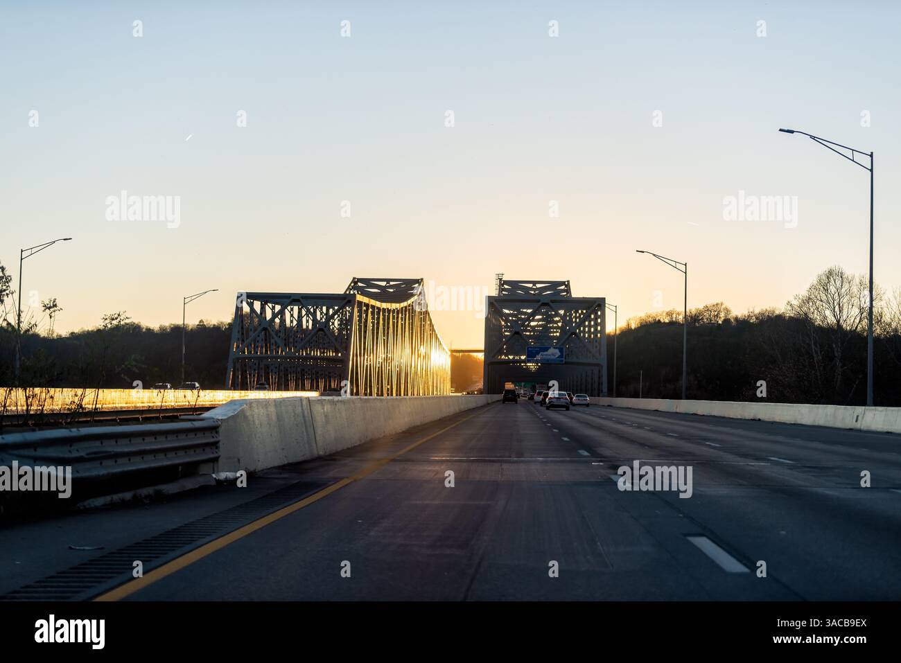Fort Thomas, USA - November 20, 2022: Ohio border with road and welcome ...