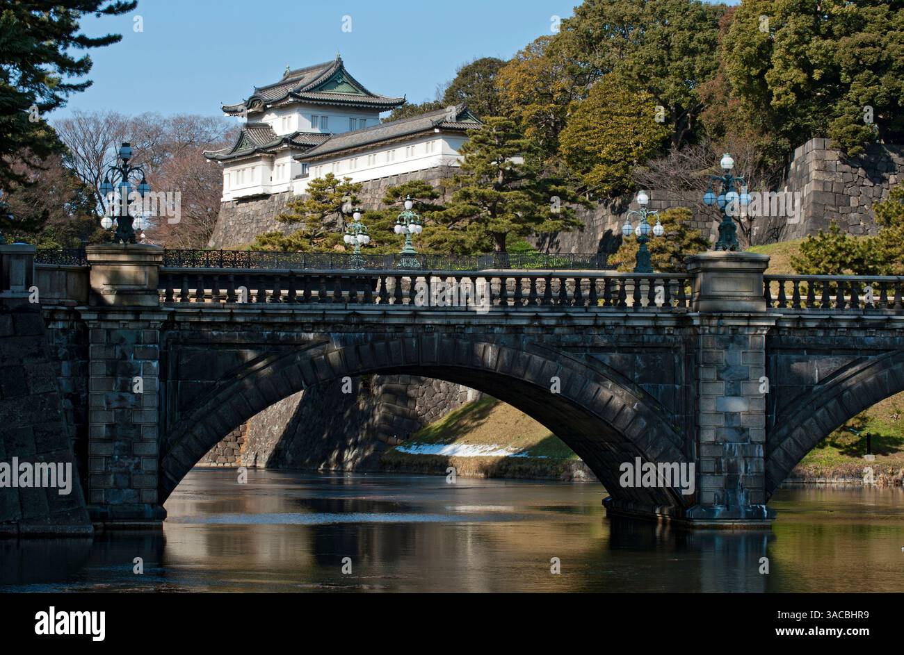 Famous view of the Tokyo Imperial Palace with the Edo Castle Fushimi ...