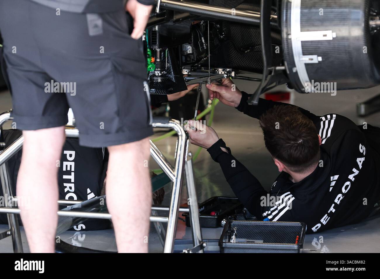 Mercedes AMG F1 Team W16, mechanical detail mechanics working on the T ...