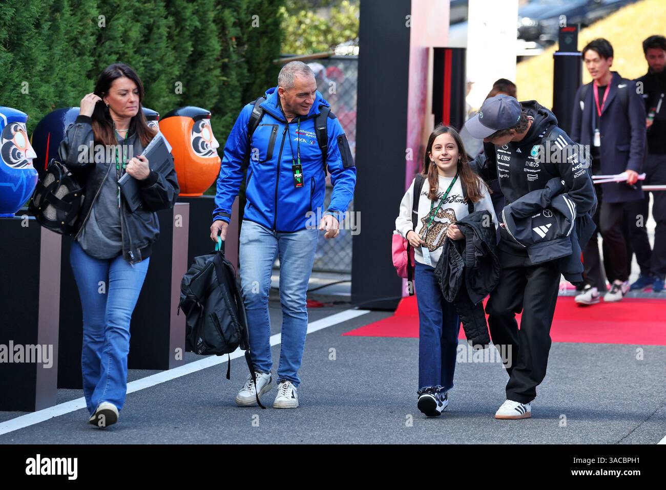 Andrea Kimi Antonelli (ITA) Mercedes AMG F1 (Right) with his (L to R ...