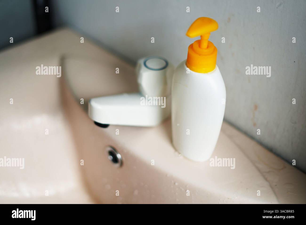 hand wash with water tap image Stock Photo - Alamy