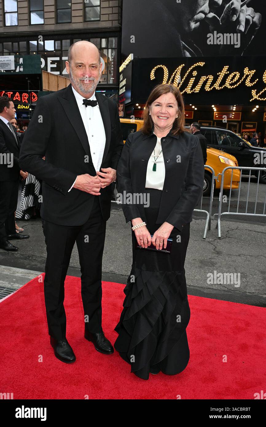 Anthony Edwards and Mare Winningham attend the "Good Night, and Good ...