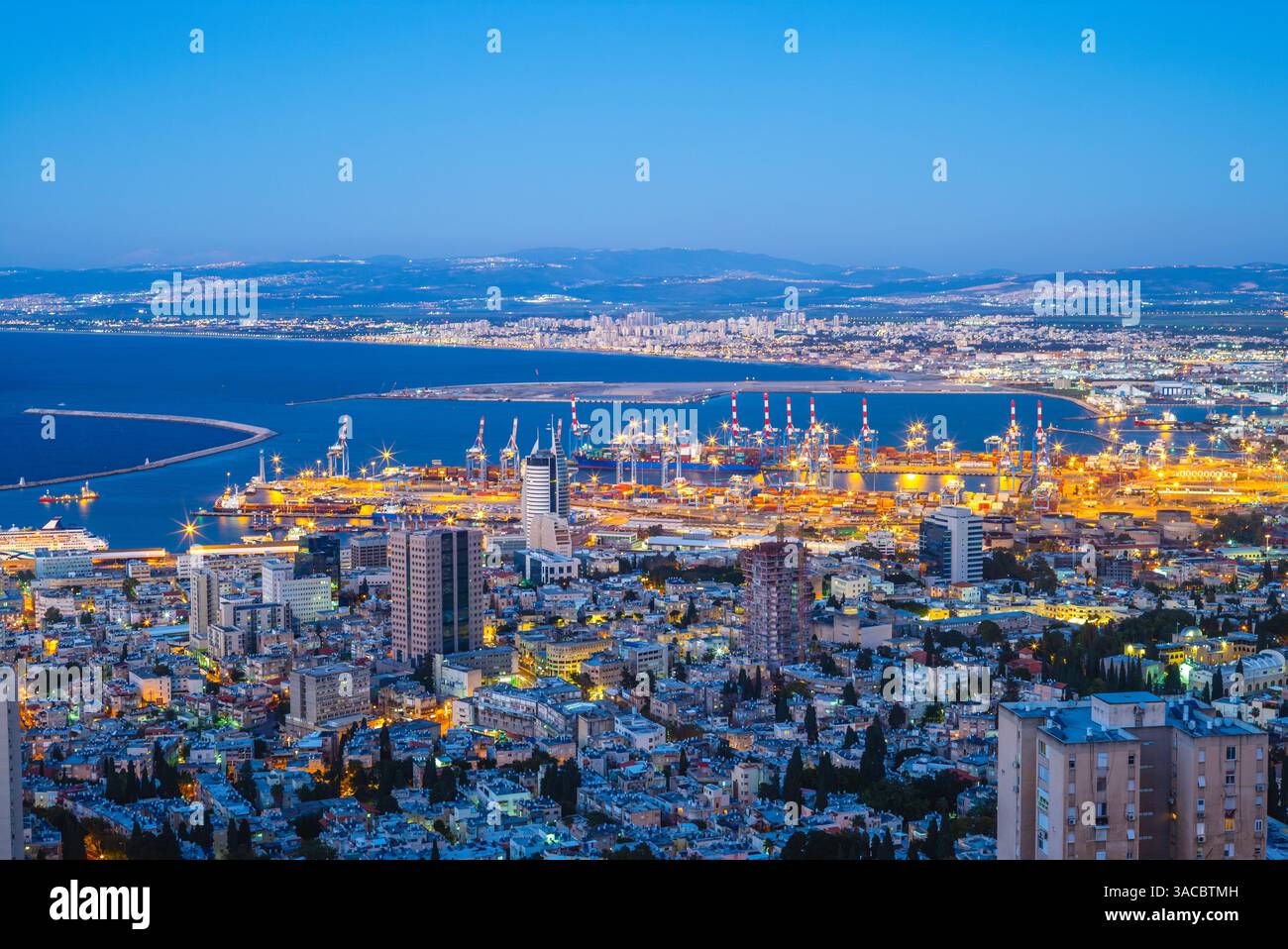 Haifa bay viewpoint hi-res stock photography and images - Alamy