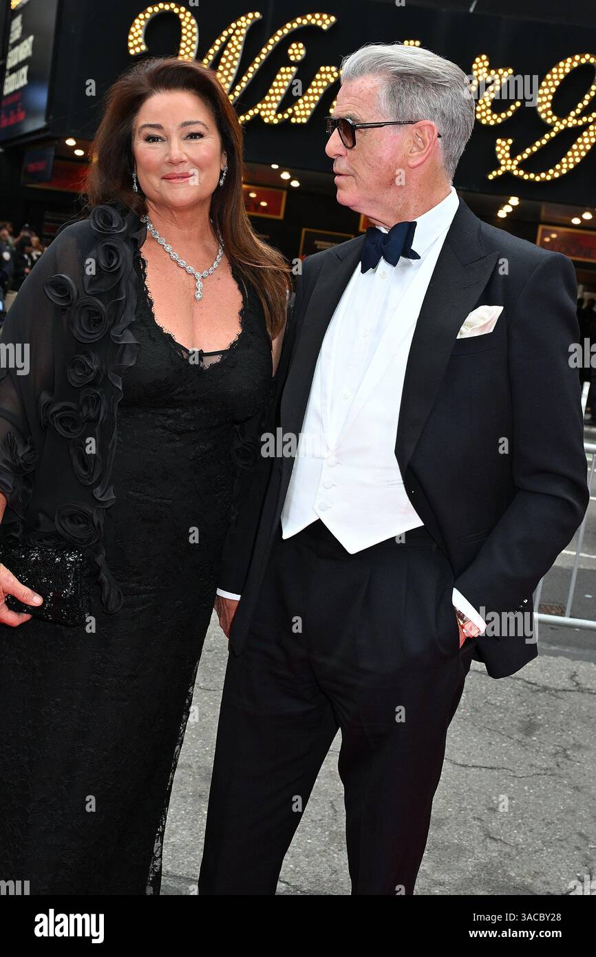 Keely Shaye Smith and husband Pierce Brosnan attend the "Good Night ...