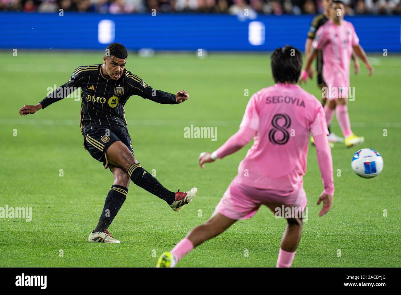 LAFC midfielder Igor Jesus (6) takes a shot during a Concacaf Champions ...