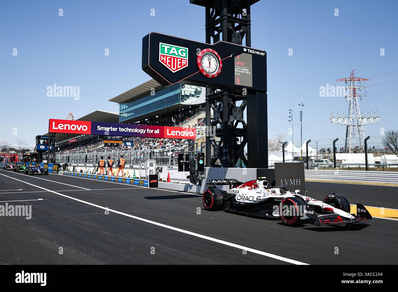 SUZUKA, JAPAN - APRIL 4: Yuki Tsunoda of Japan driving the (22) Oracle ...