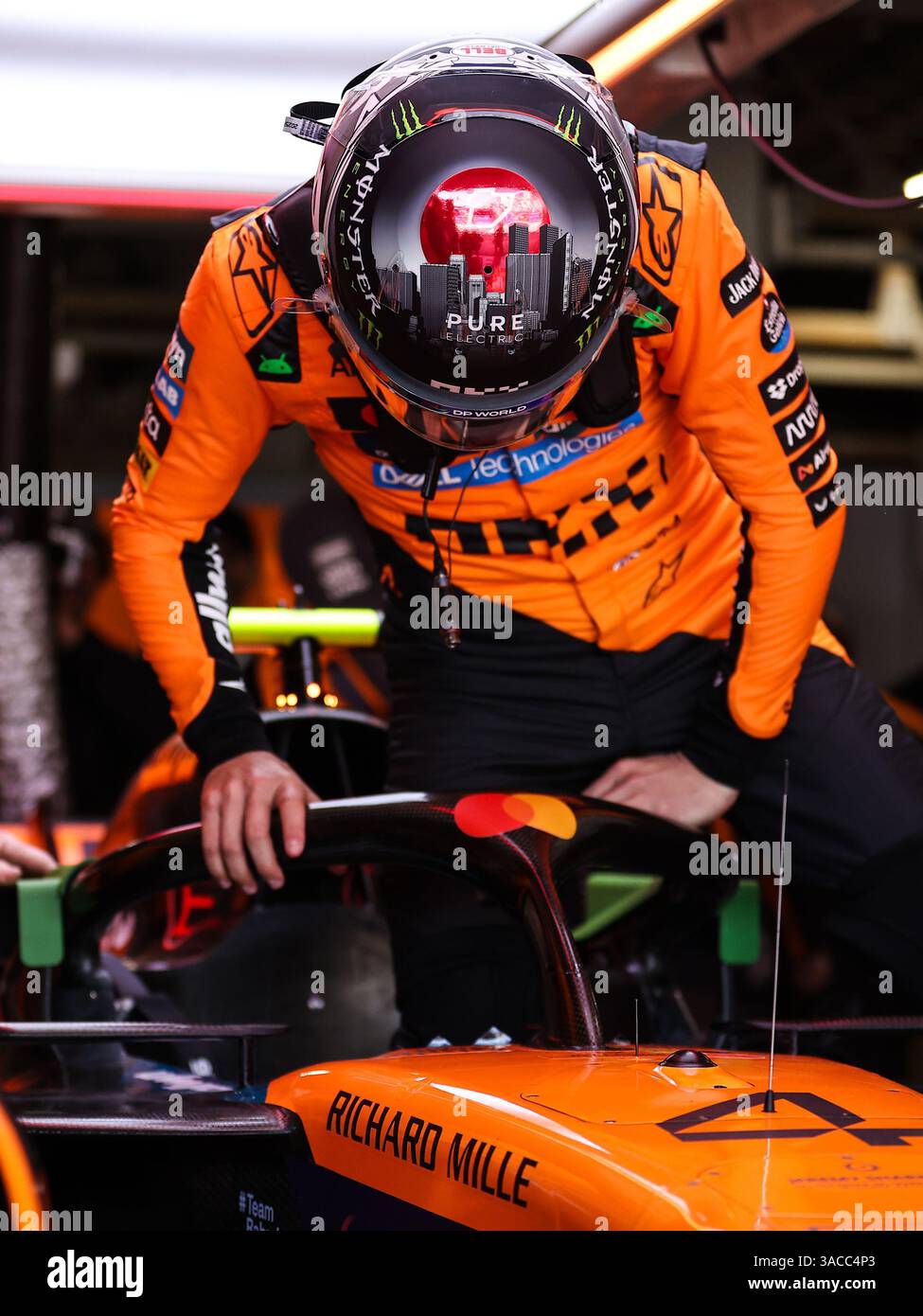NORRIS Lando (gbr), McLaren F1 Team MCL39, portrait during the Formula 1 Lenovo Japanese Grand ...