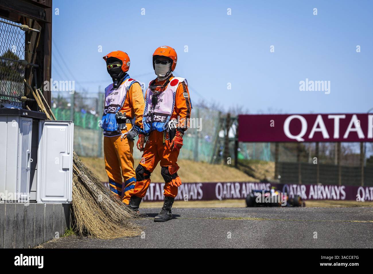 marshall, commissaire de piste, marshal, marshalls, marshals during the ...