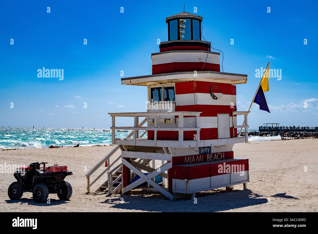 Miami Beach pier. Iconic lifeguard tower on Miami Beach. Scenic view of ...