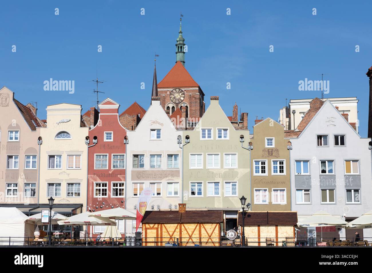 Gdansk, Poland, building fascades in the Old Town Stock Photo - Alamy