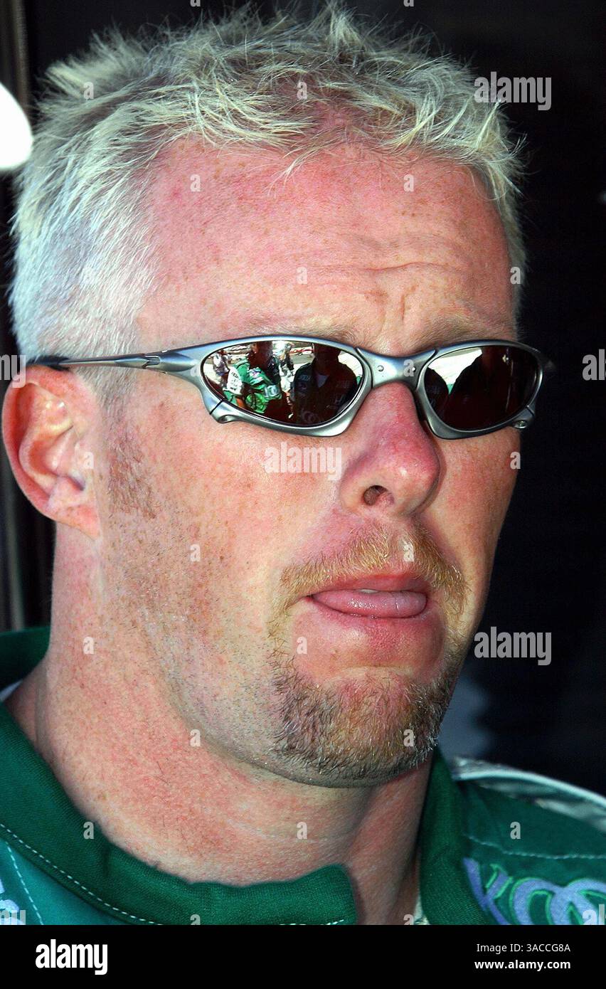 Cart 2002 paul tracy hi-res stock photography and images - Alamy