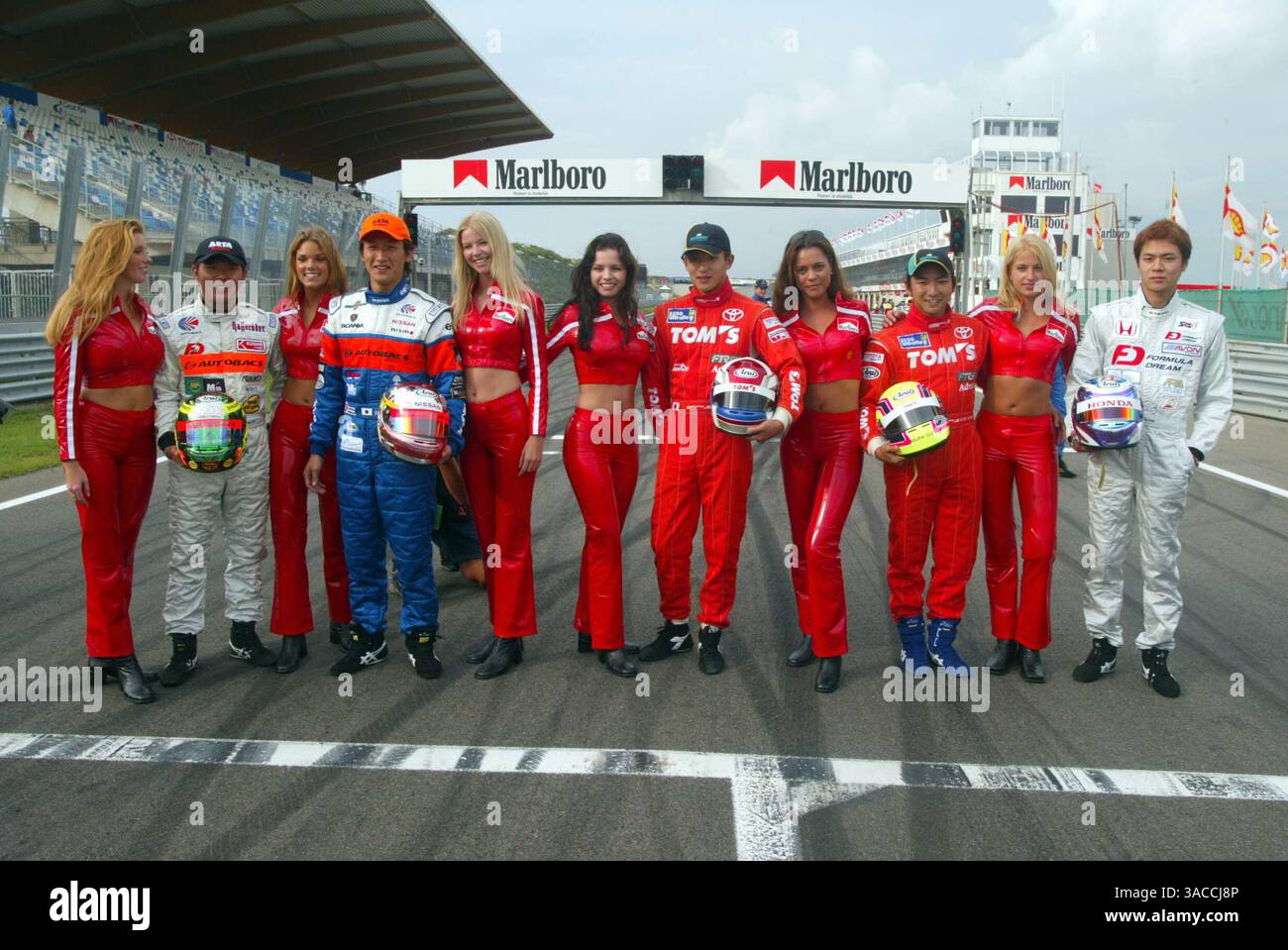 The Japanese F3 drivers Shinya Hosokawa (JPN), Yuji Ide (JPN), Kousuke ...
