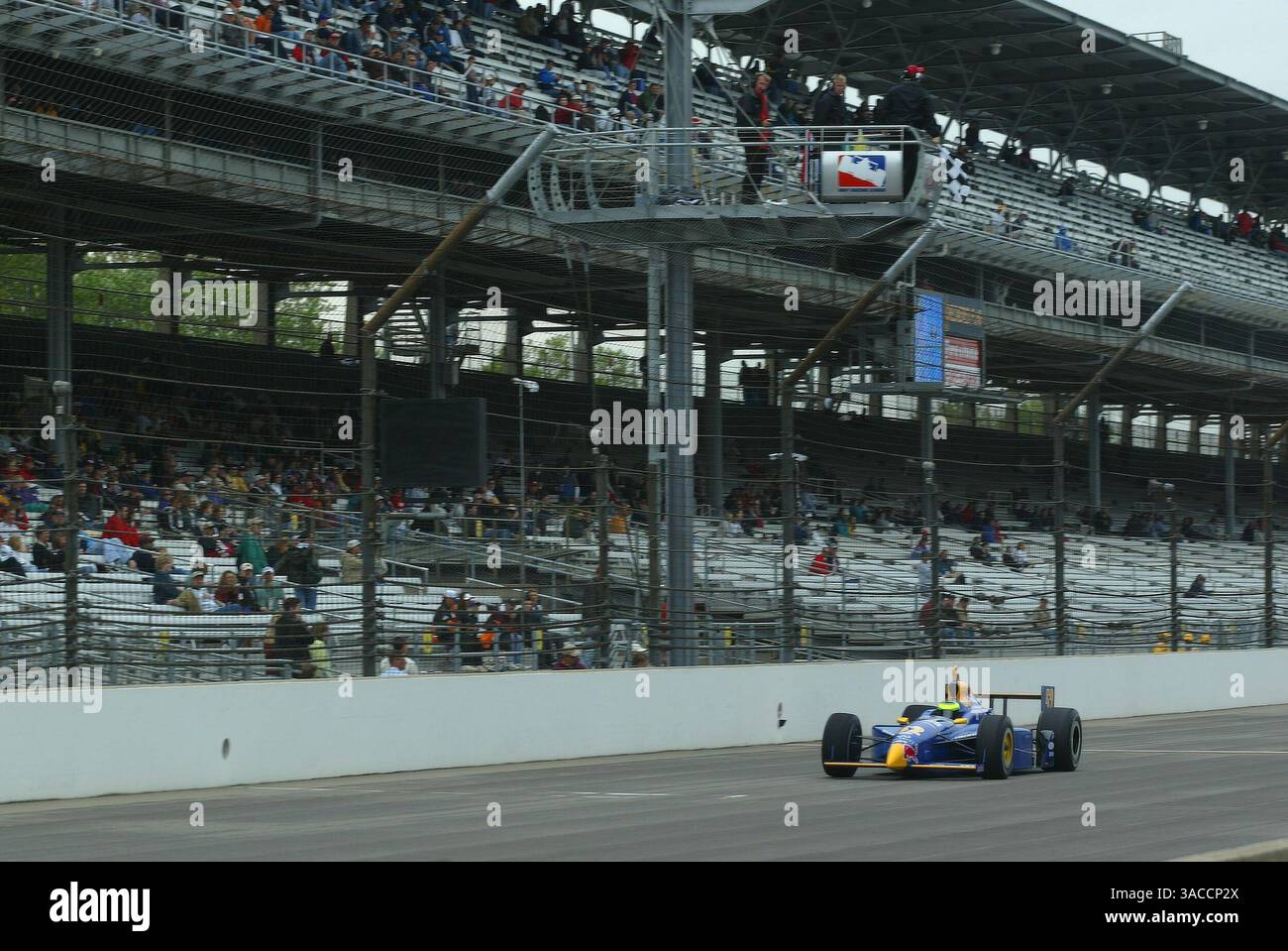 Tomas Scheckter takes the checkered flag to qualify for his first ...