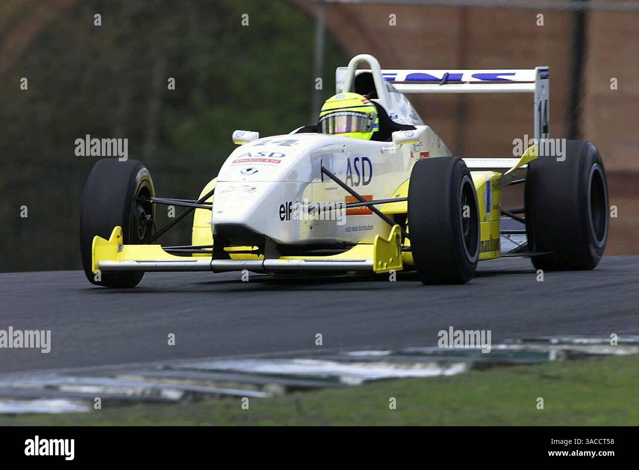 Race Winner Danny Watts (GBR) Fortec Motorsport.British Formula Renault ...