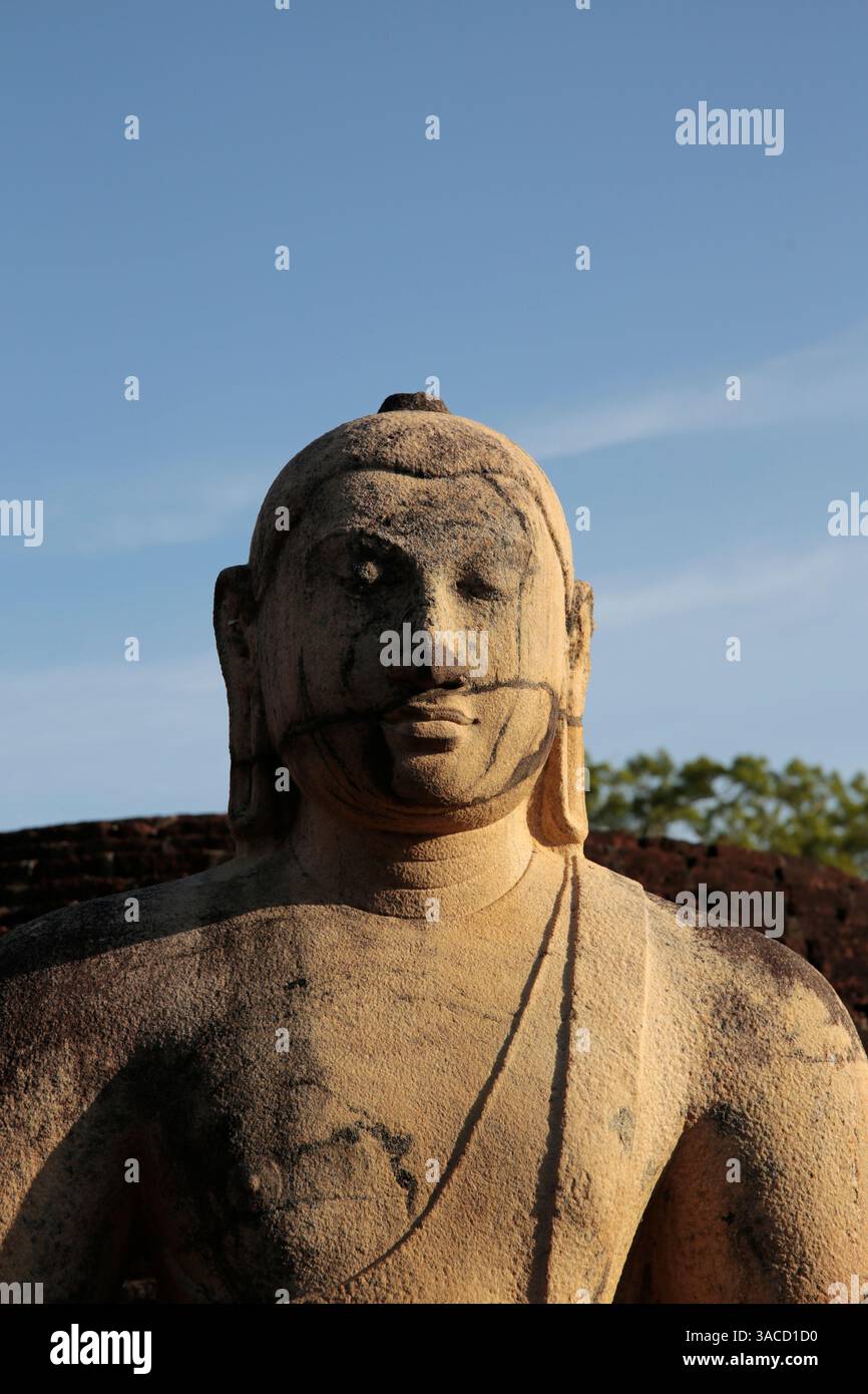 Sri Lanka. Polonnaruwa Vatadage. Buddisht stupa (12th century). Buddha ...