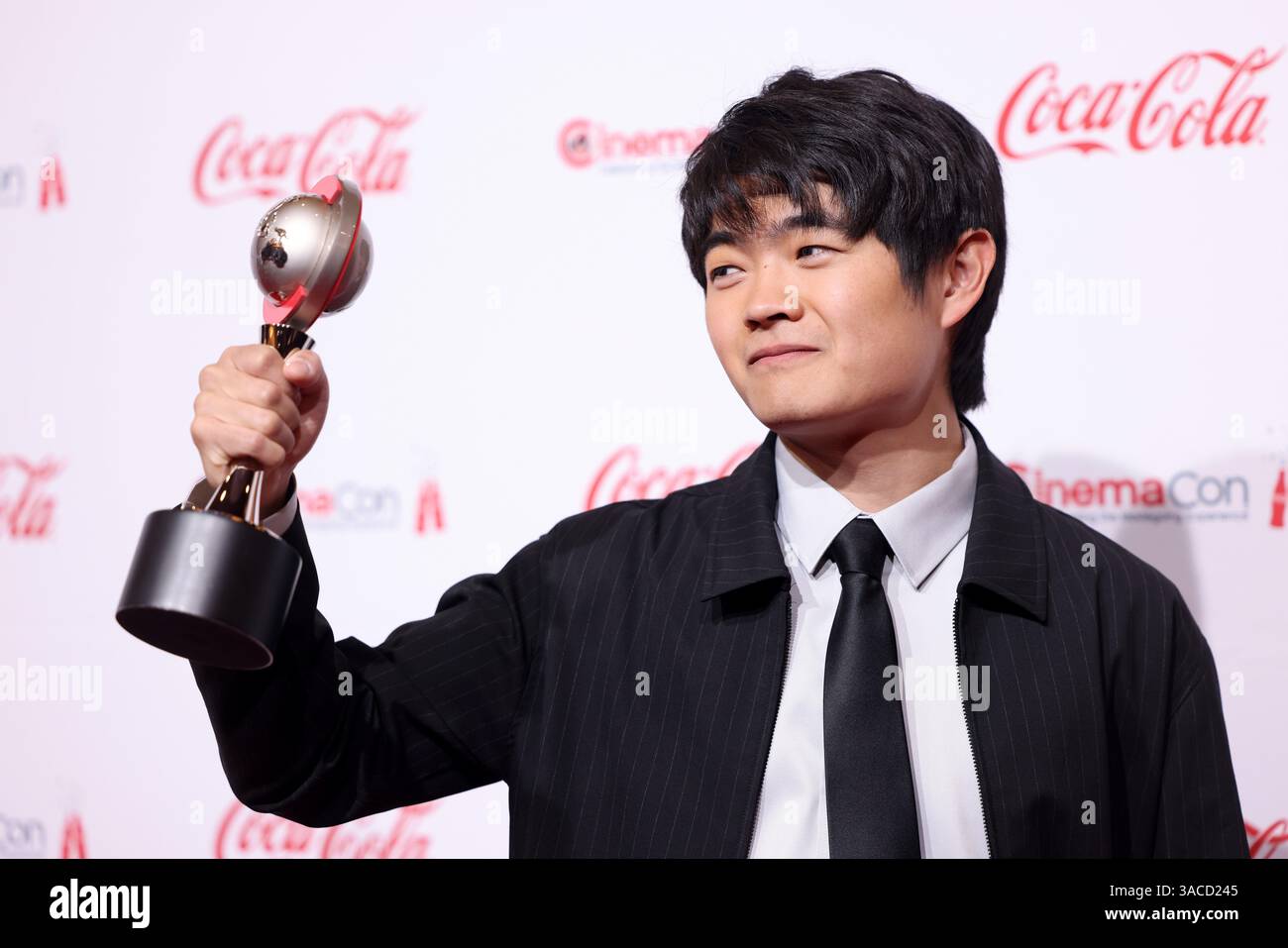 Las Vegas, Nevada, USA. 4th Apr, 2025. BEN WANG on the red carpet of ...