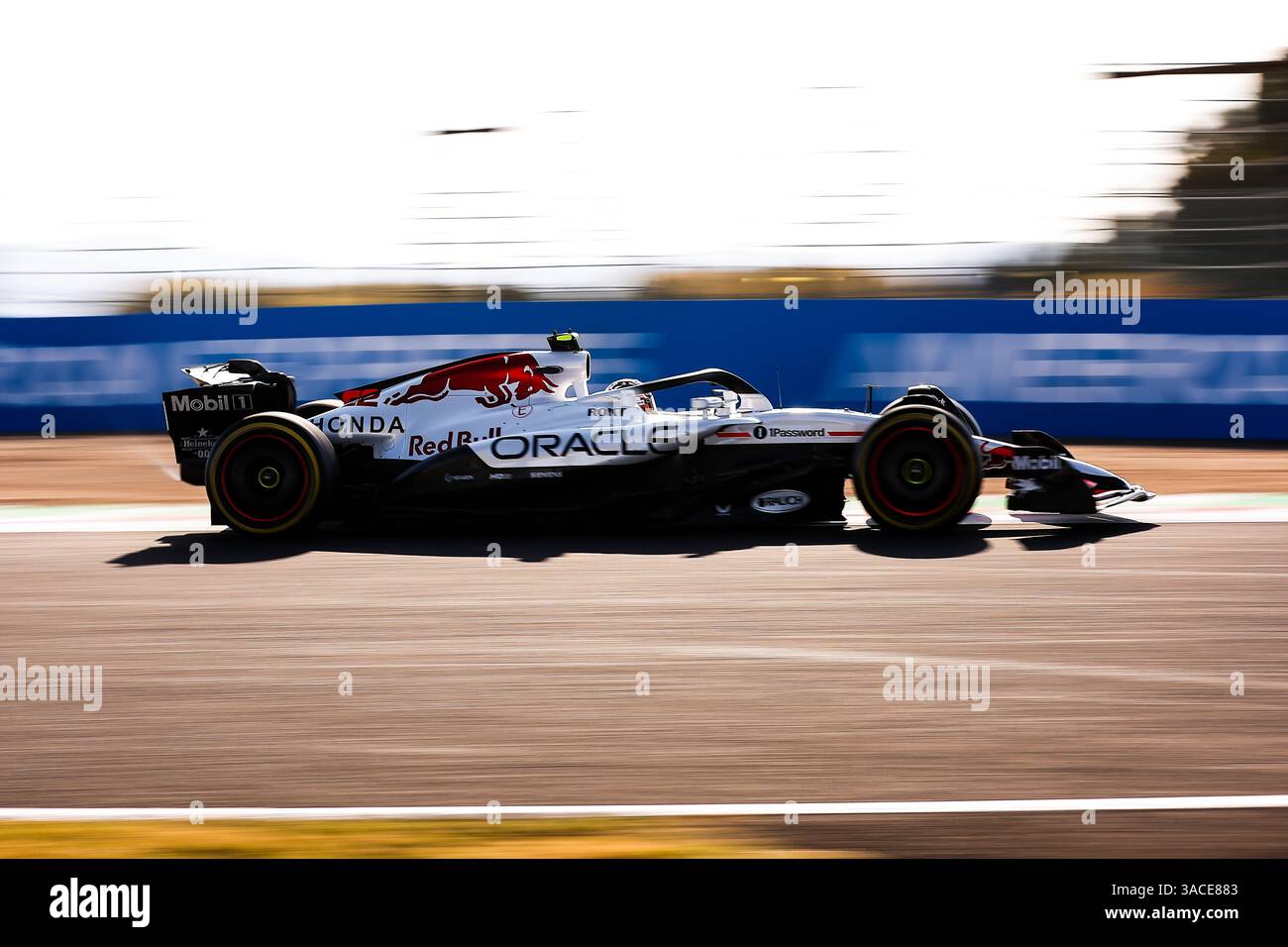 22 TSUNODA Yuki (jap), Red Bull Racing RB21, action during the Formula ...