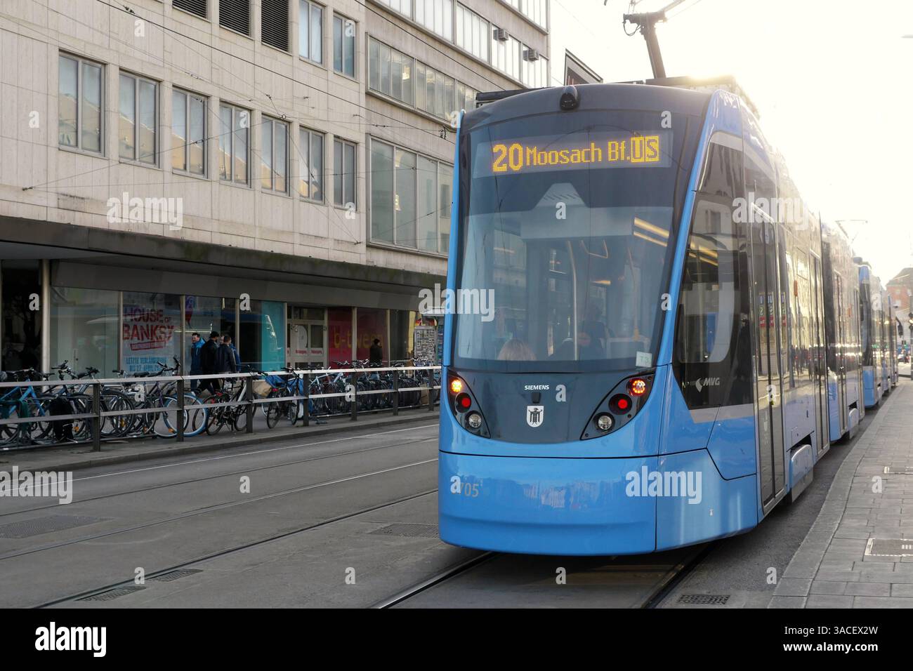 Luxus Tram 25 Mnchen Aktuell Bilder