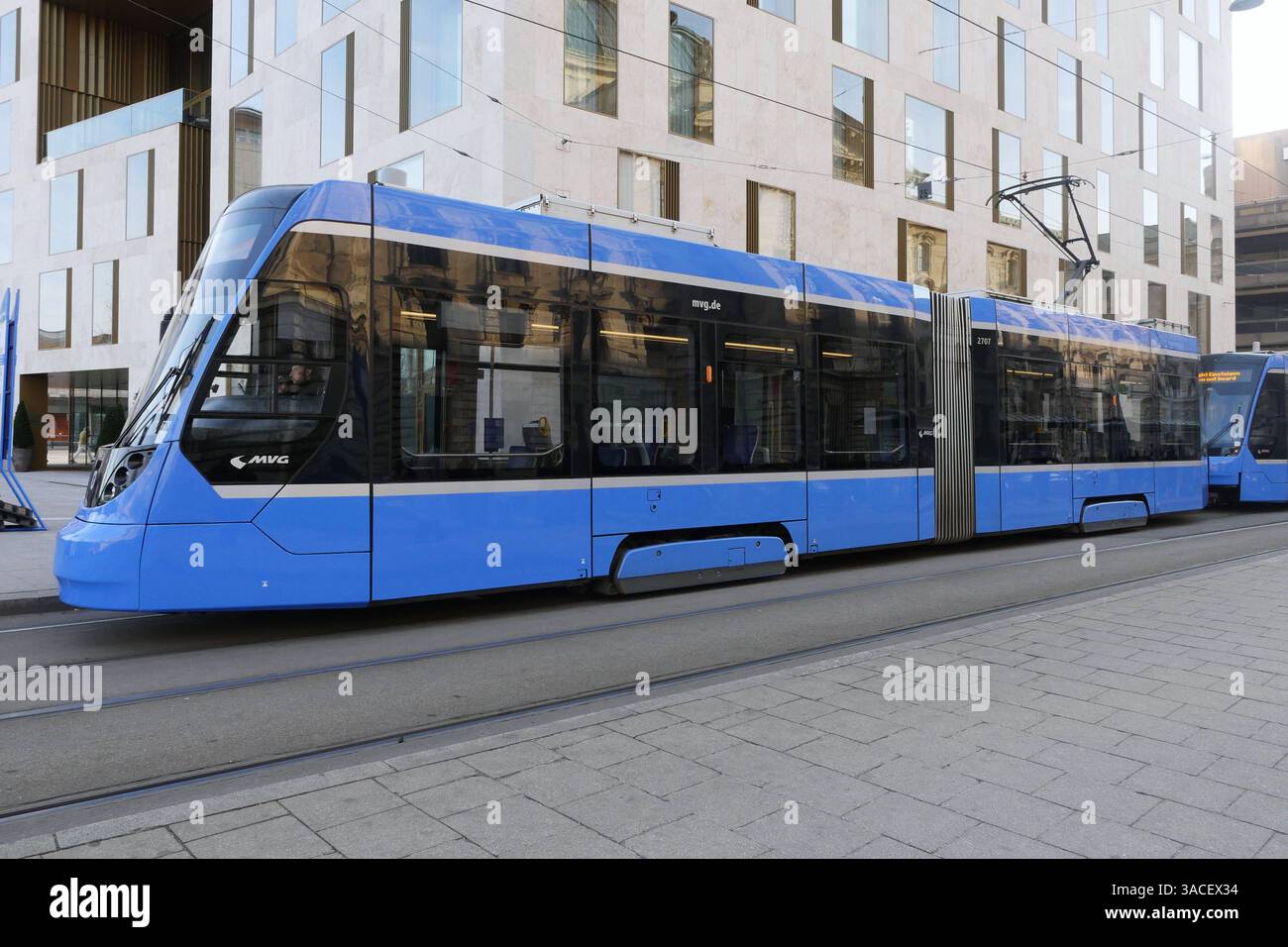 Luxus Tram 25 Mnchen Aktuell Bilder