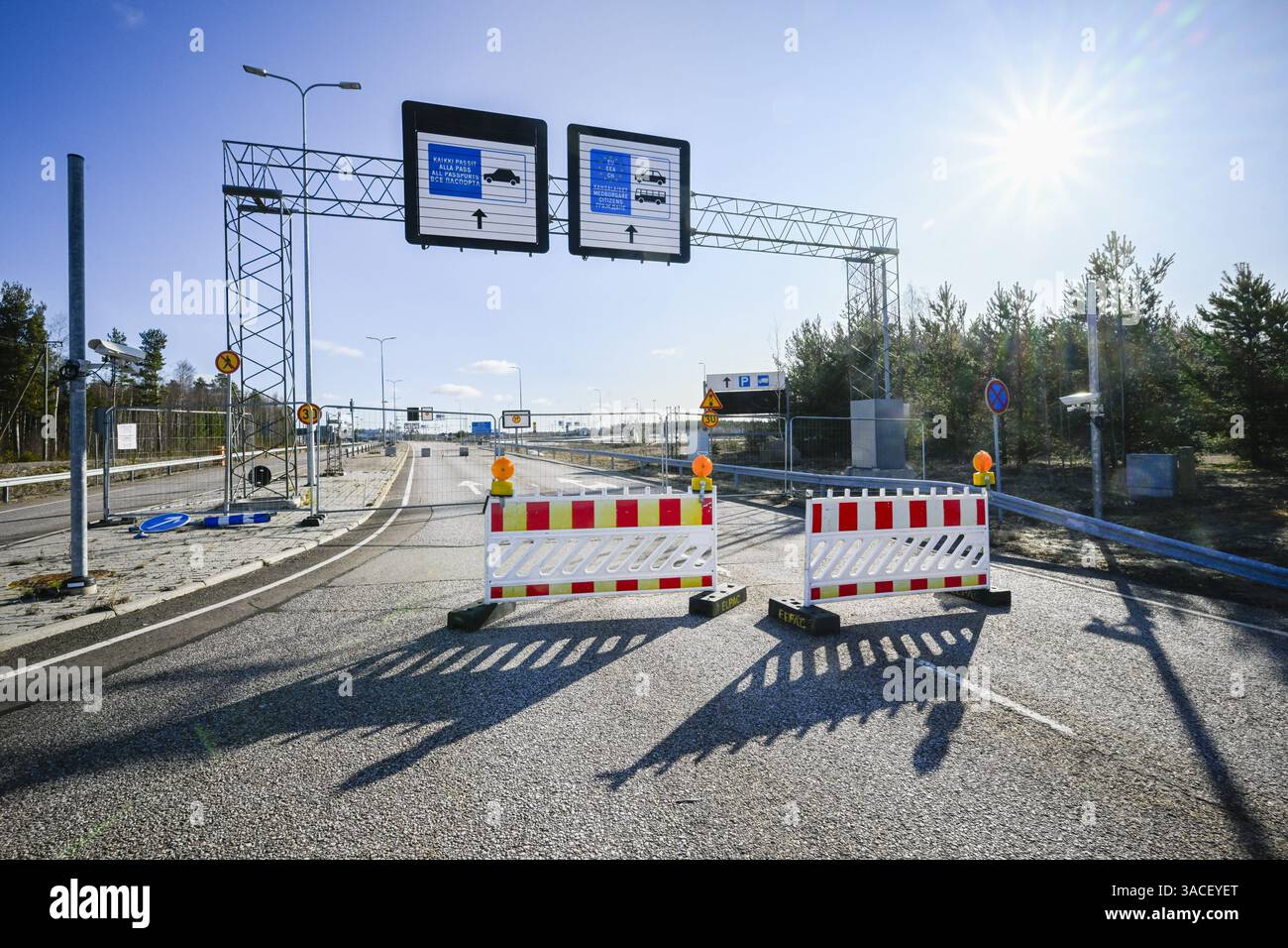 Virolahti, Finland. 04th Apr, 2025. Road blocked before the closed ...