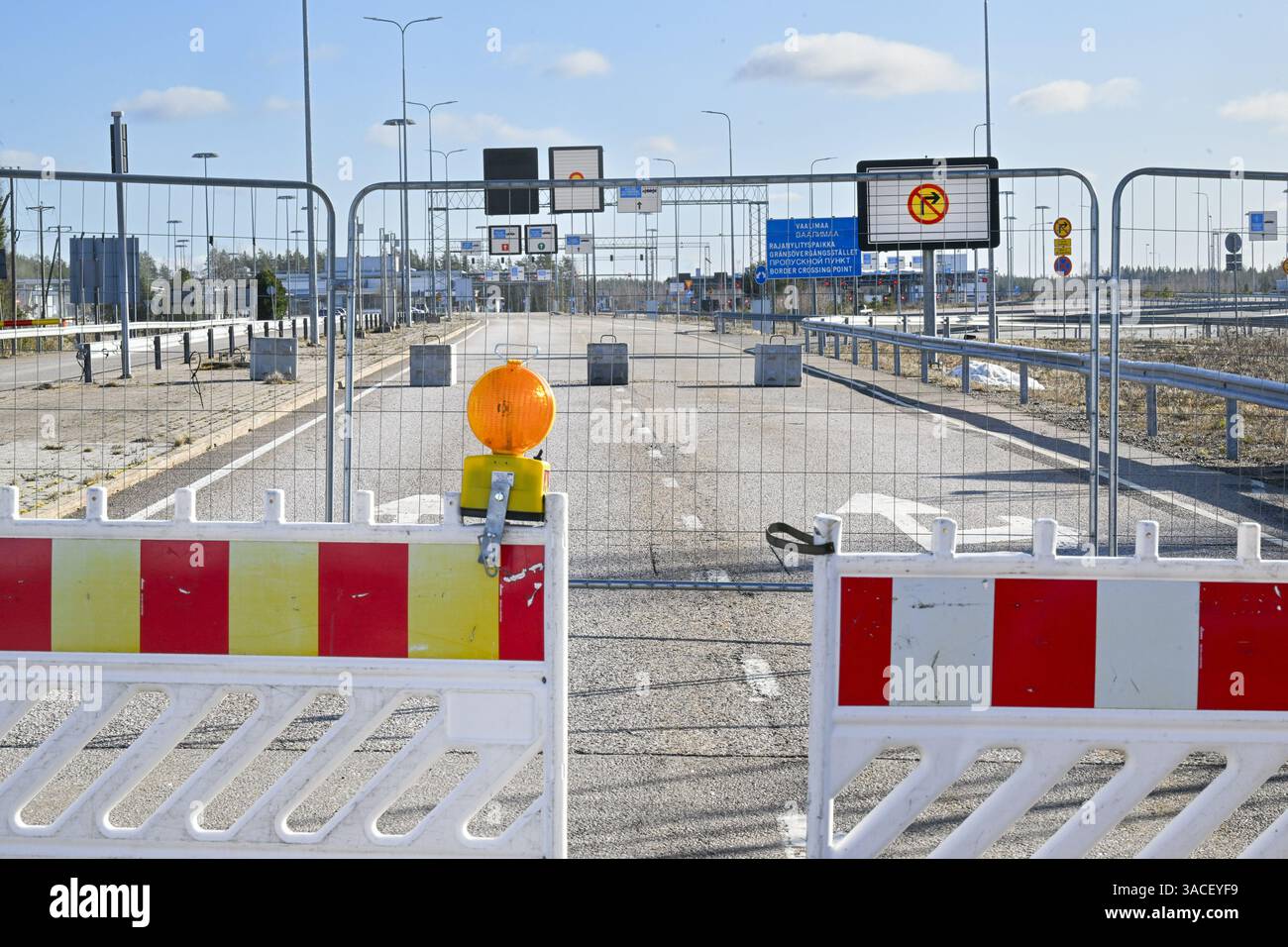 Road blocked before the closed Vaalimaa border check point between ...