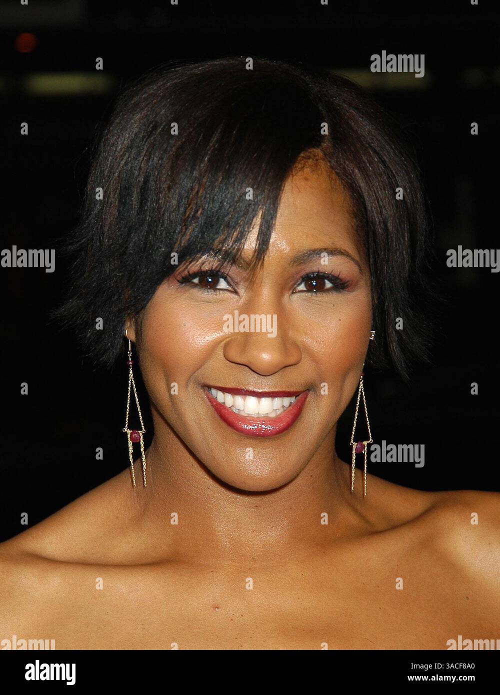 Jan 22, 2004 - Hollywood, California, USA - Terri J. Vaughn arriving at ...