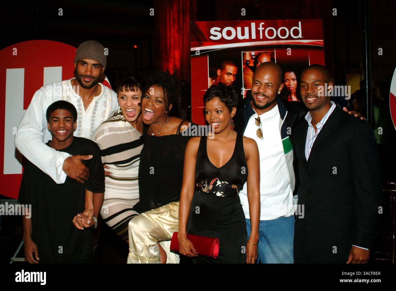 Feb 11, 2004 - Hollywood, California, USA - The cast of 'Soul Food' at ...