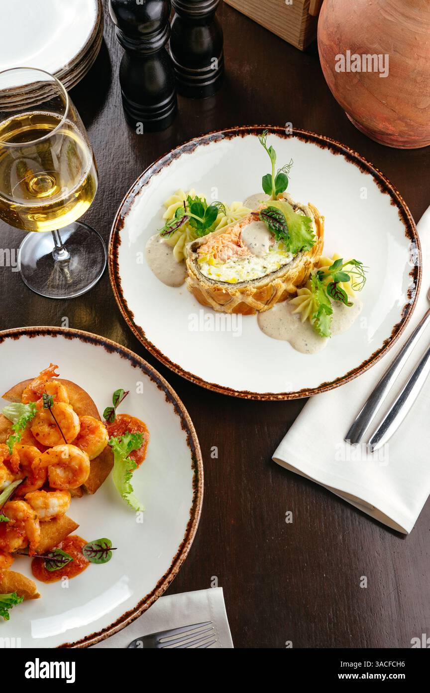 Red fish pie glass hi-res stock photography and images - Alamy