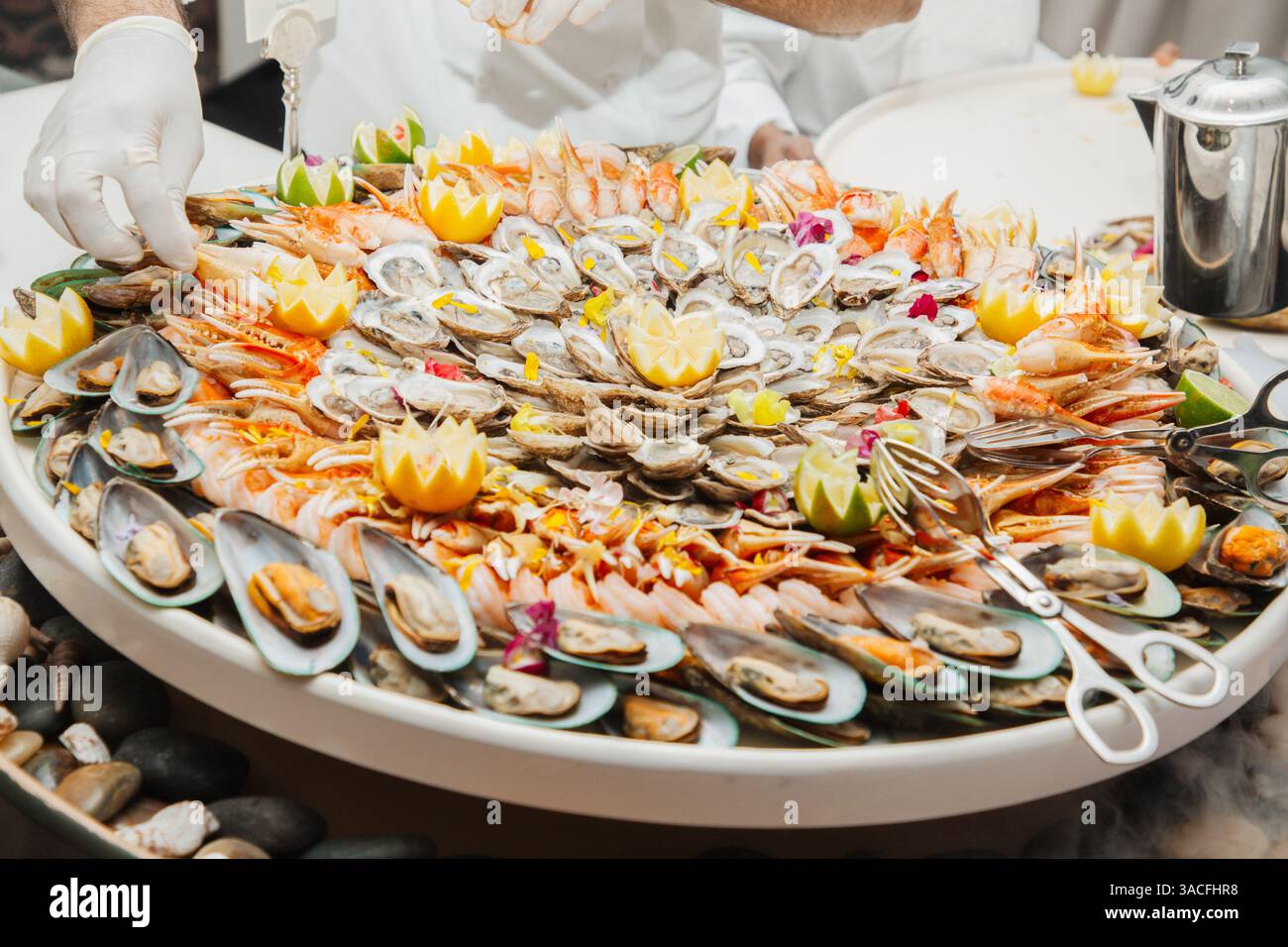 Elegant menu presentation hi-res stock photography and images - Alamy