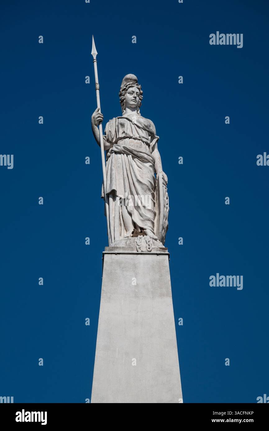 White obelisk statue in central Buenos Aires, Argentina Stock Photo - Alamy
