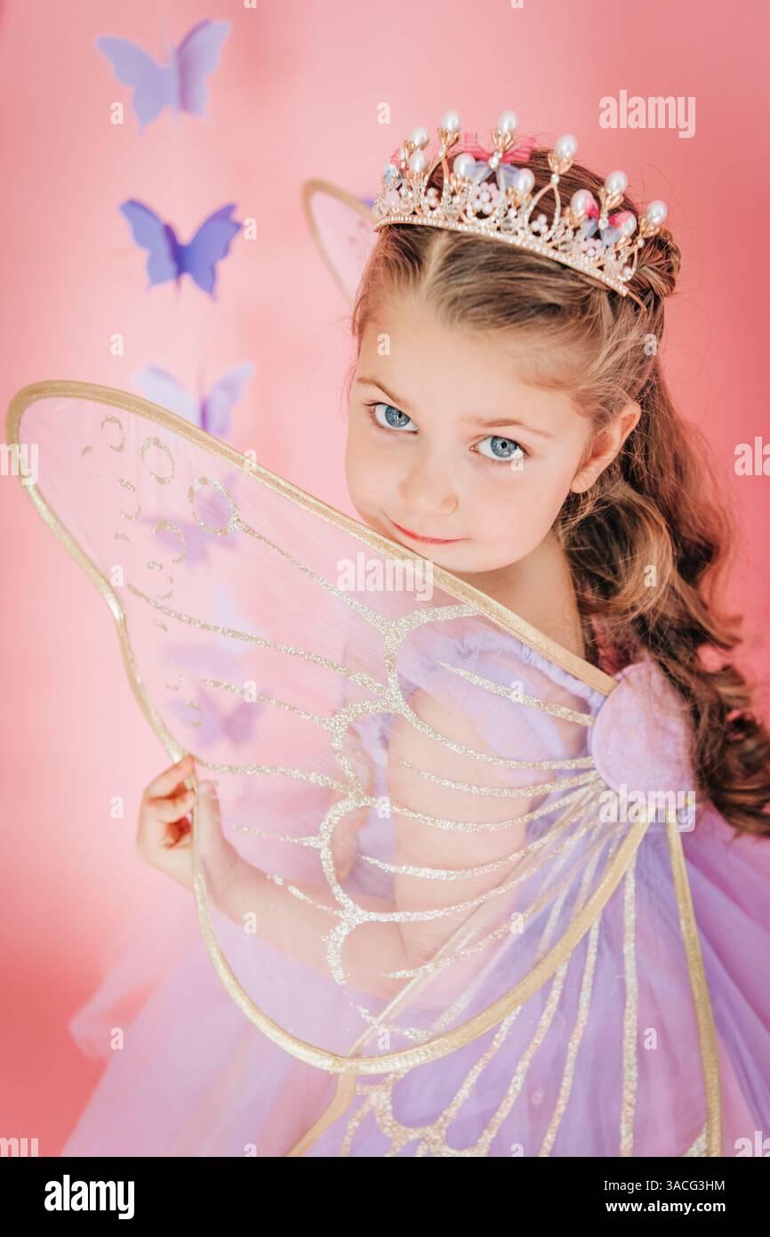 Smile shyly hi-res stock photography and images - Alamy