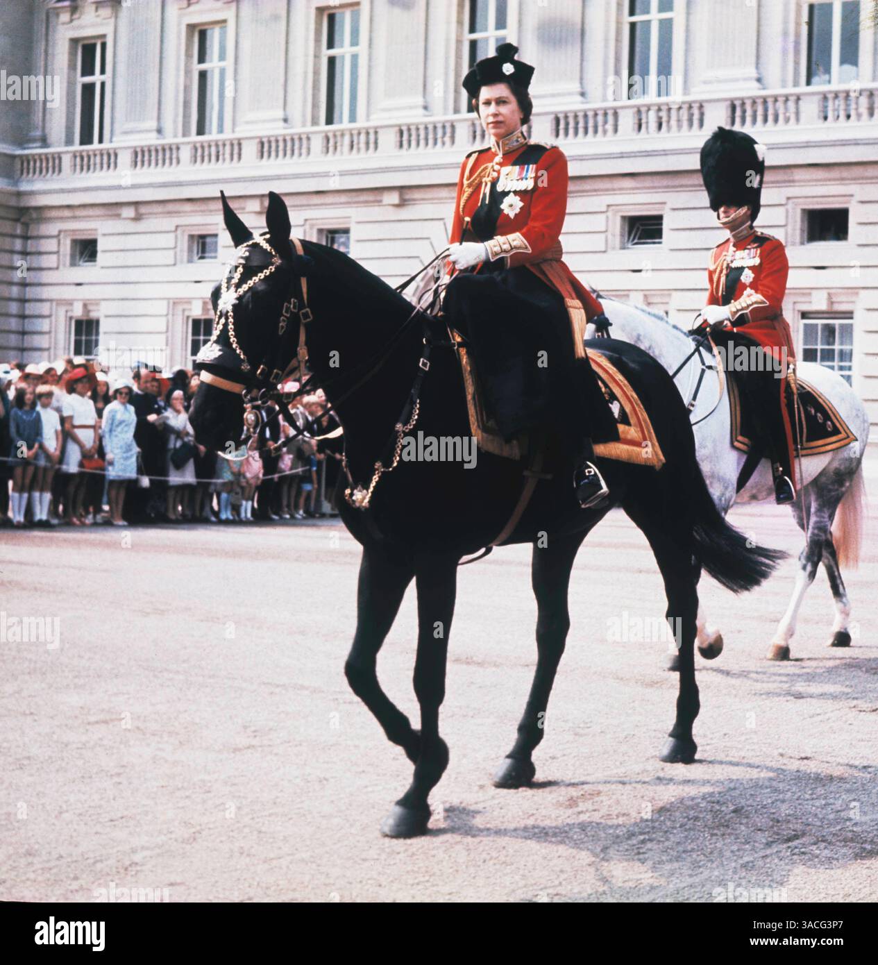Jun 13, 1970 - London, England, UK - QUEEN ELIZABETH during Trooping ...