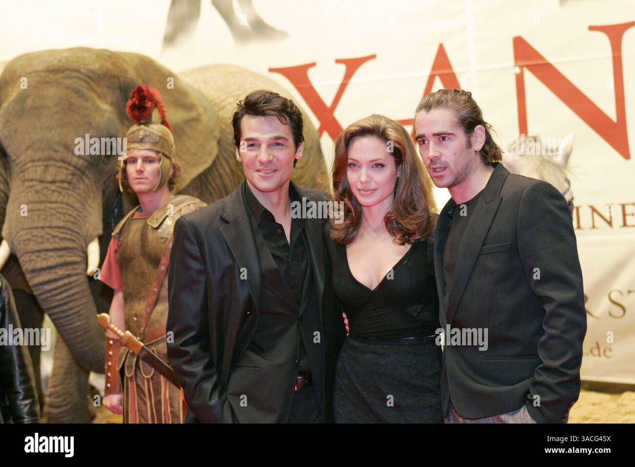 Angelina jolie colin farrell german hi-res stock photography and images ...