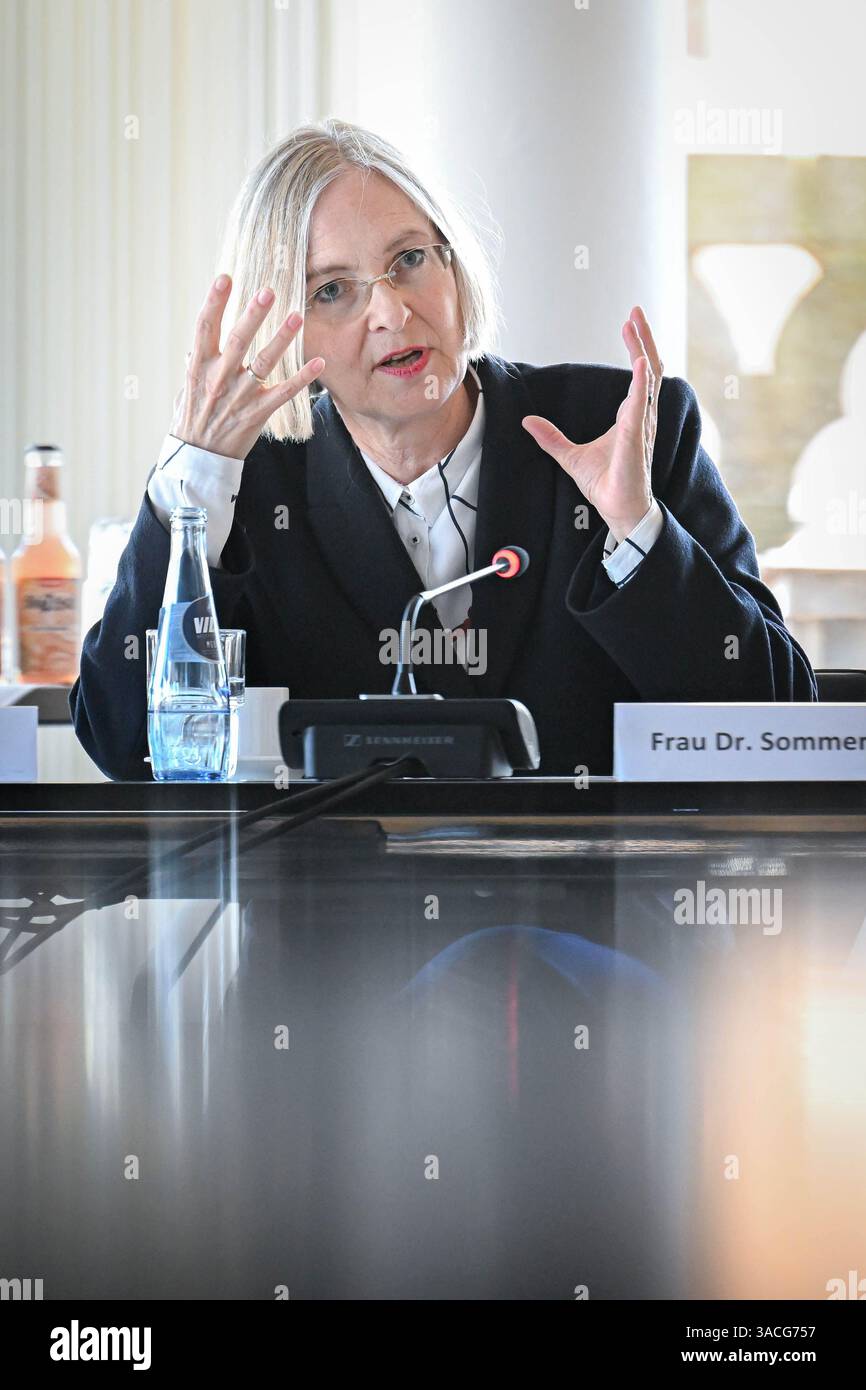 Bremen, Germany. 04th Apr, 2025. Imke Sommer, President of the State ...