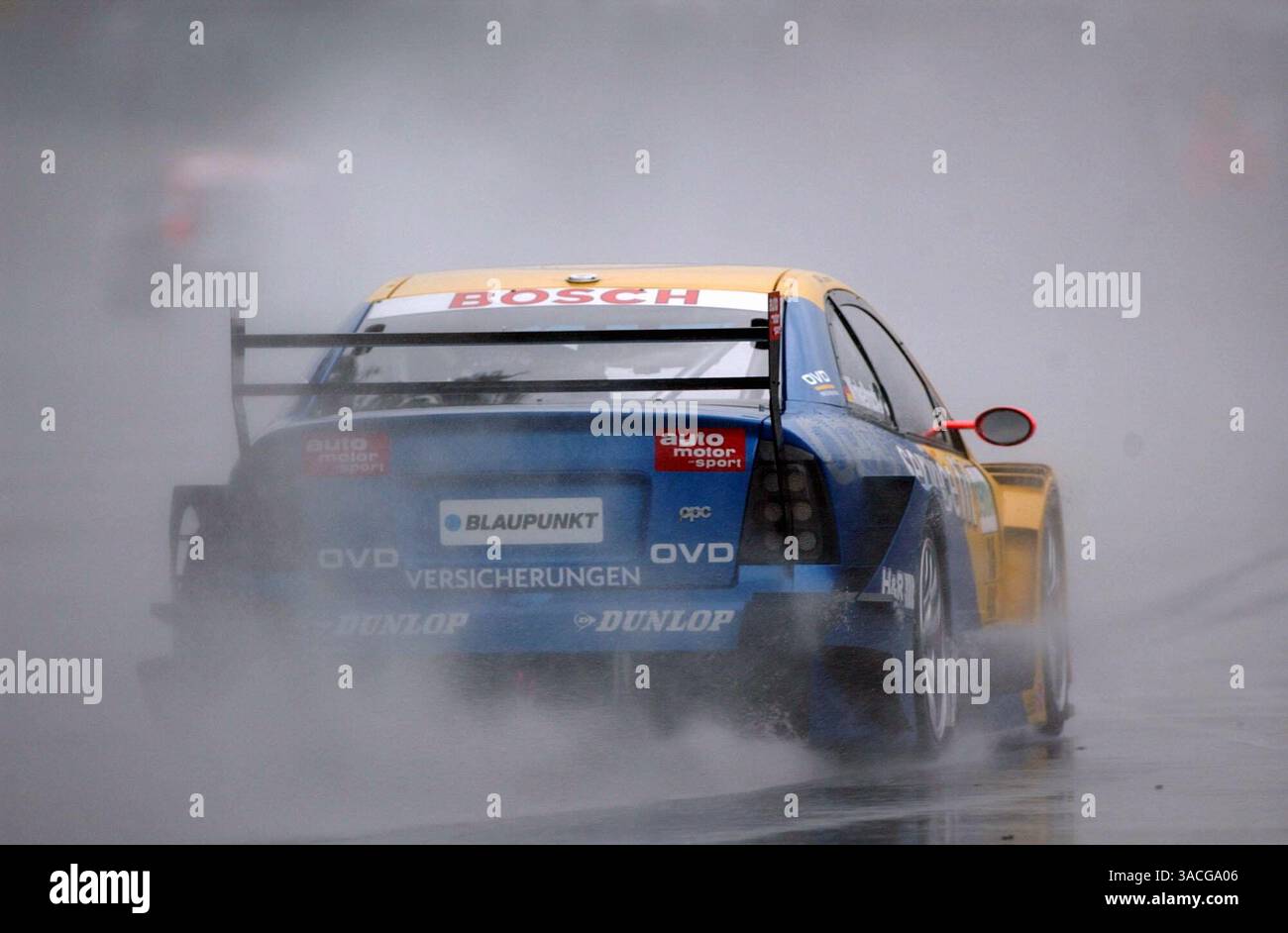 Opel astra v8 coupé hi-res stock photography and images - Alamy