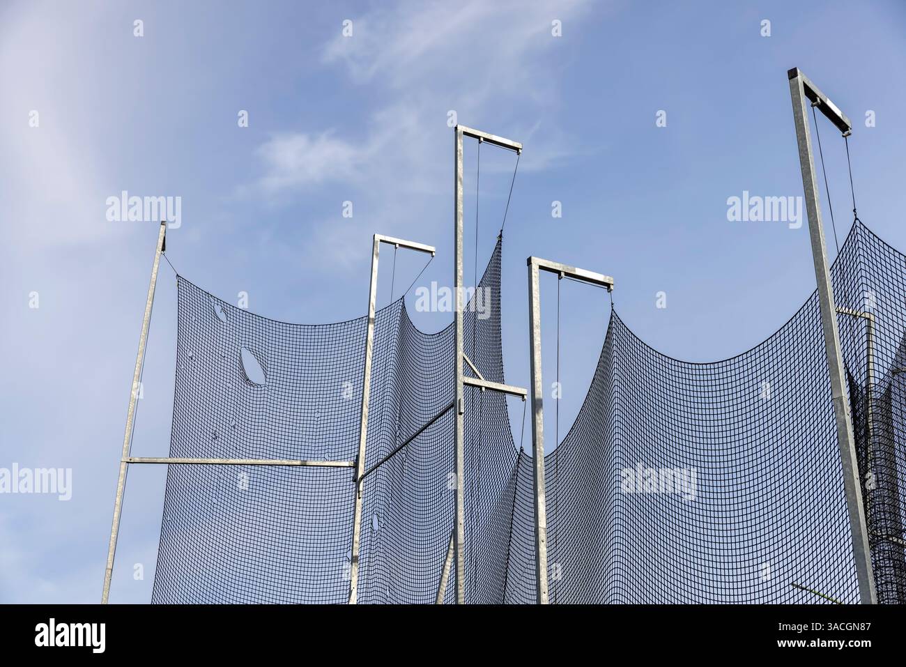 fencing with synthetic net to protect spectators at hammer throwing ...