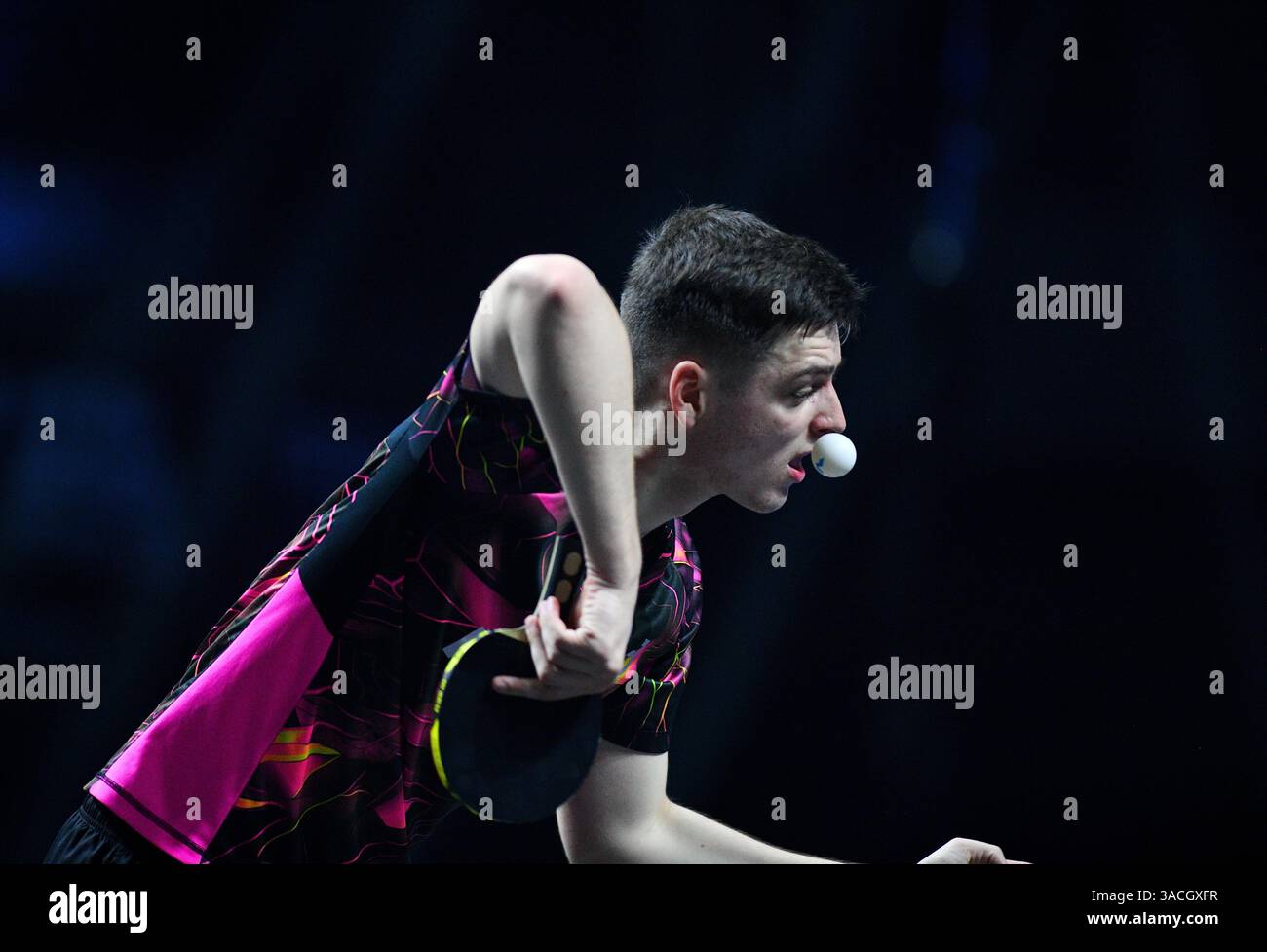 Male tennis player gripping racket hi-res stock photography and images ...