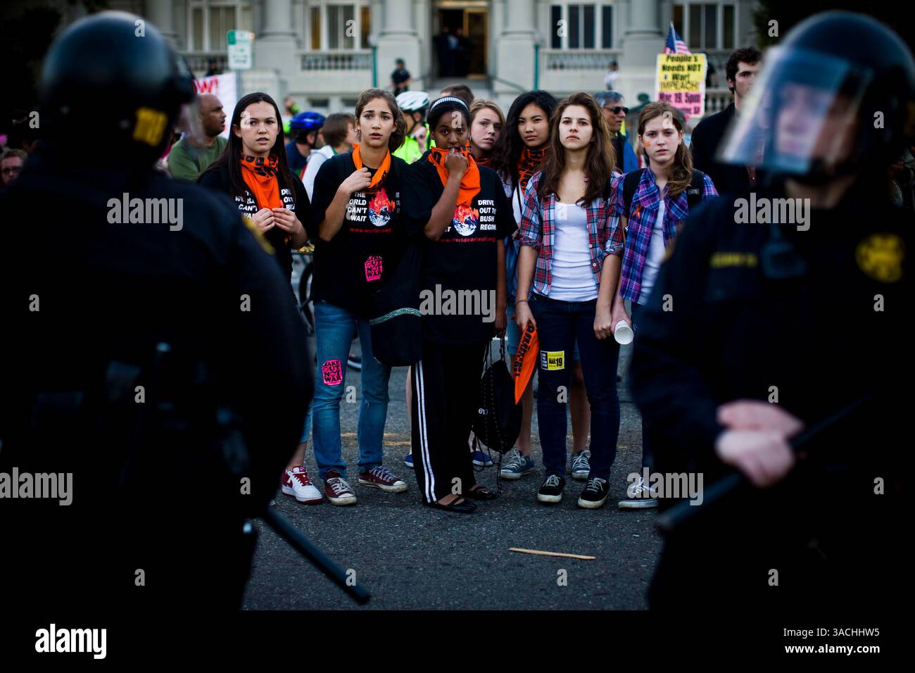 Supporters crowd line drawing hi-res stock photography and images - Alamy