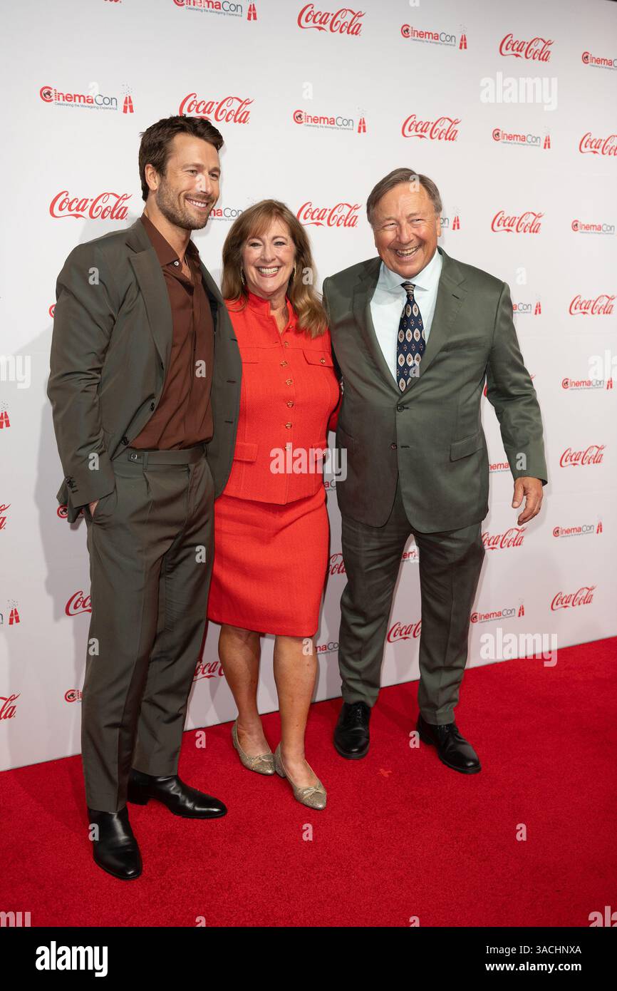 LAS VEGAS, Nevada - Glen Powell, Cyndy Powell, and Glen Powell Sr. at the 2025 Cinemacon Big ...