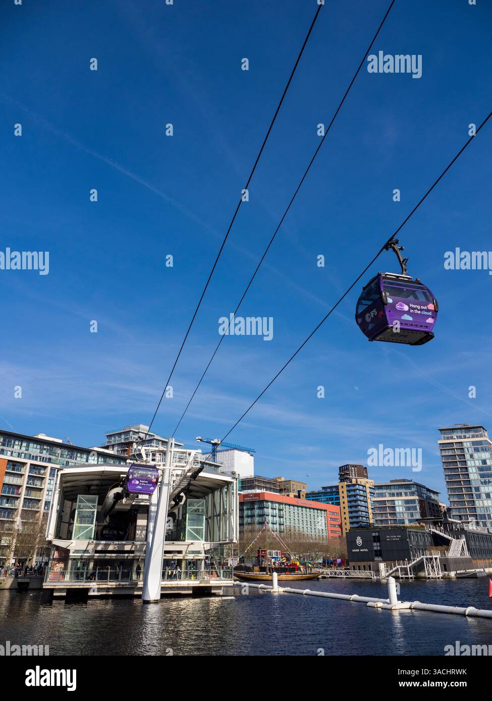 IFS Cloud Royal Docks, Cable Car London, Docklands, London, England, UK ...