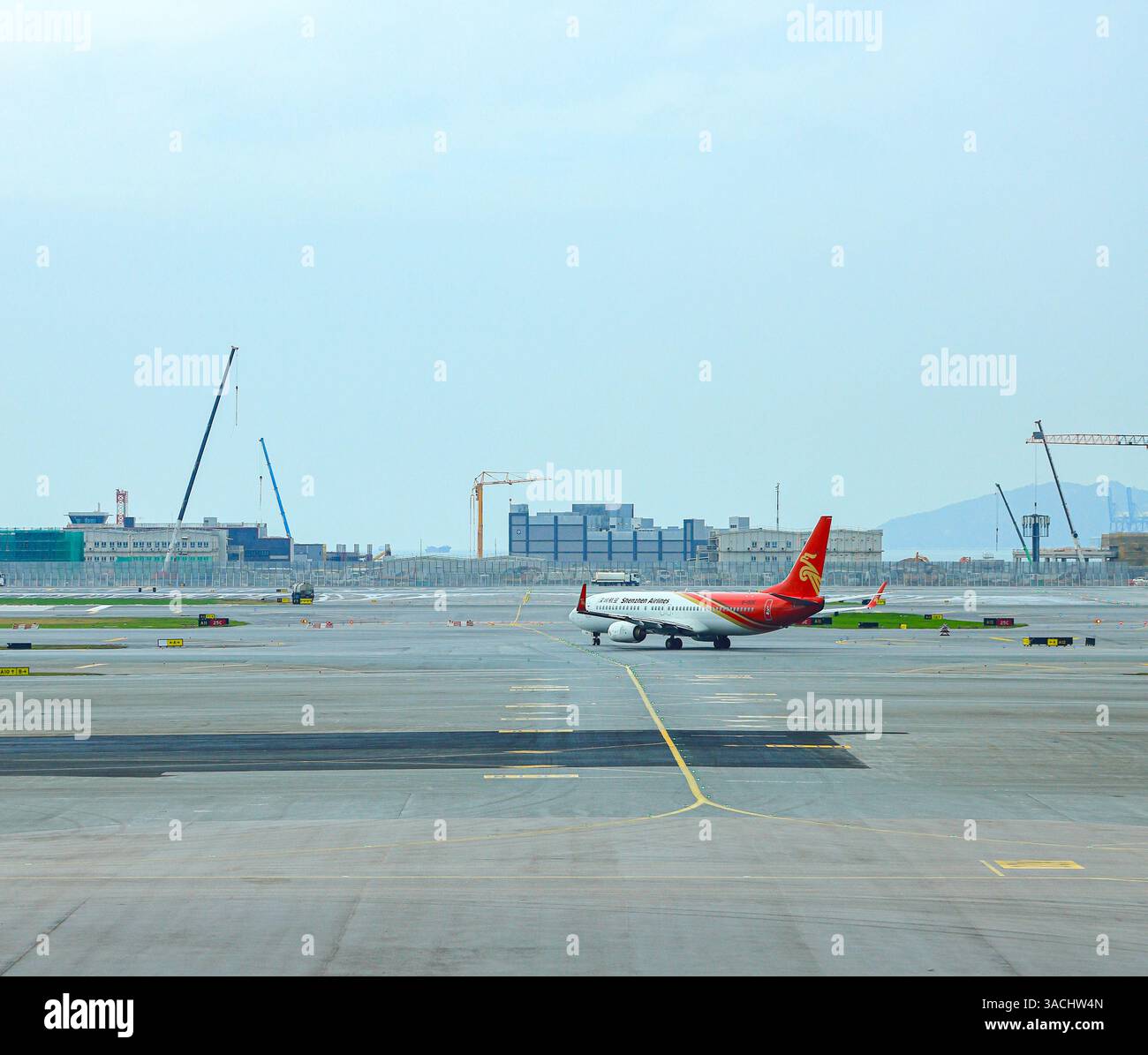 The Shenzhen airline fleet operated at Hong Kong International Airport ...